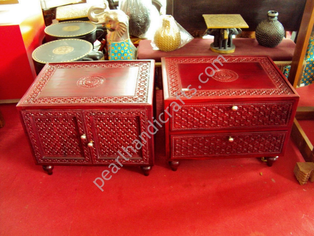 Solid Teak Wood Bed with Lavishly Carved Bed for Home | Pearl Handicrafts